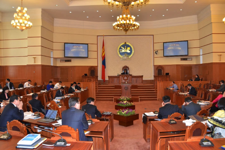 2015 оны төсвийн хүрээний мэдэгдлийг баталлаа Гэрэл гэгээ