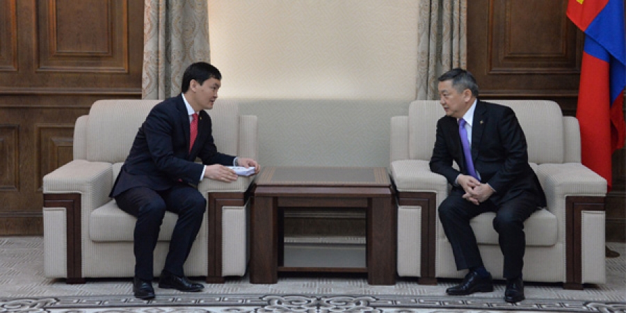 Шүүх байгуулах тухай хуулийн төсөл өргөн барилаа Гэрэл гэгээ