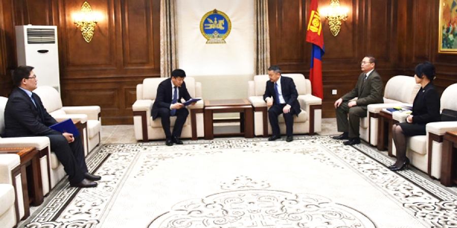 УИХ ын тогтоолын төслийг өргөн барилаа Гэрэл гэгээ