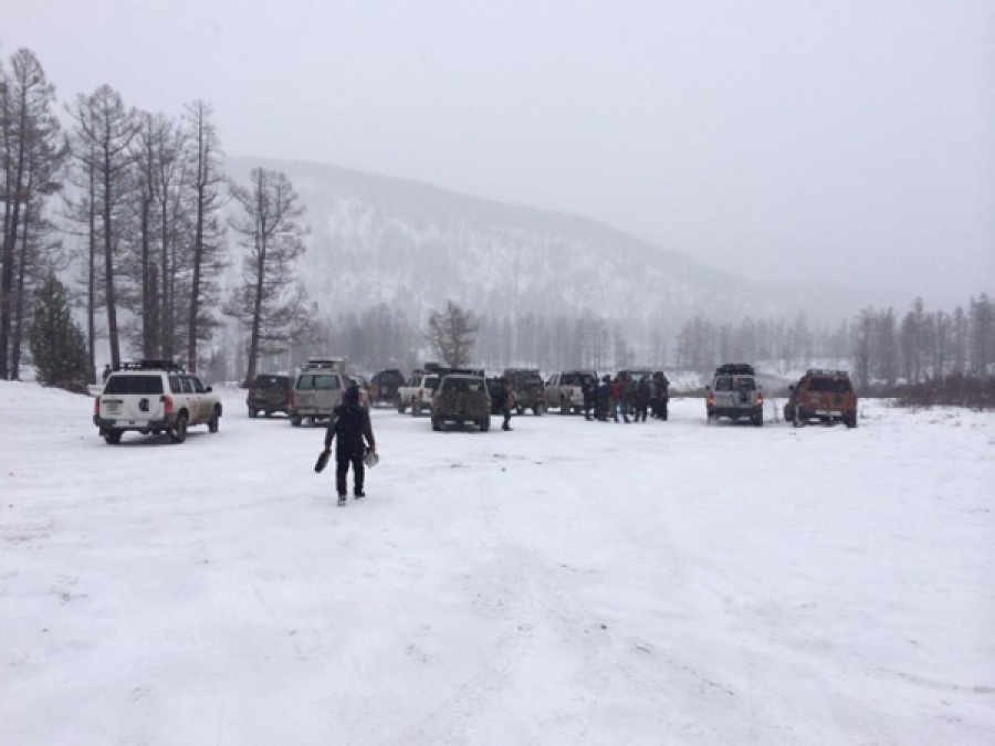 Увсаас гарах тээврийн хэрэгслийн хөдөлгөөнийг түр хугацаагаар ...