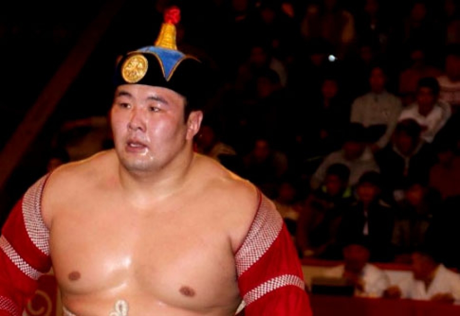 Улсын арслан П Бүрэнтөгс түрүүллээ Гэрэл гэгээ