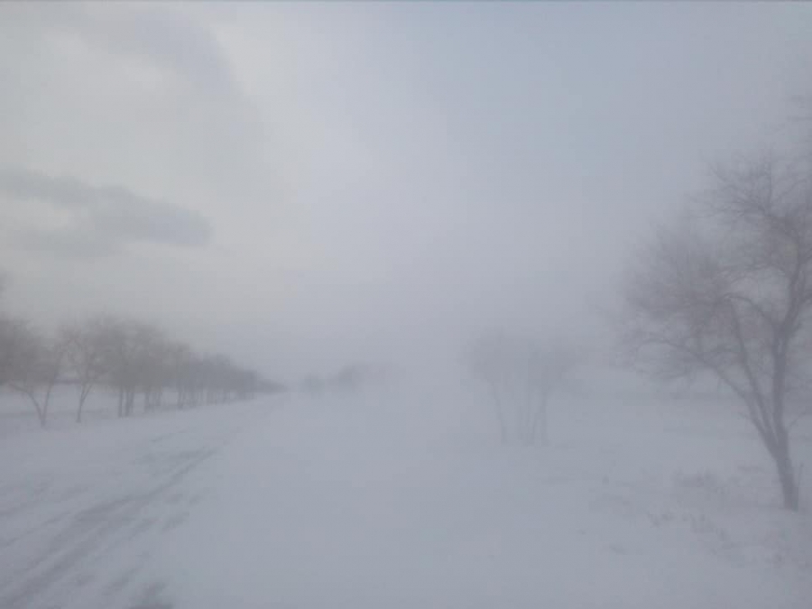 Хотоос гарах бүх чиглэлийн замыг хаалаа - Гэрэл гэгээ