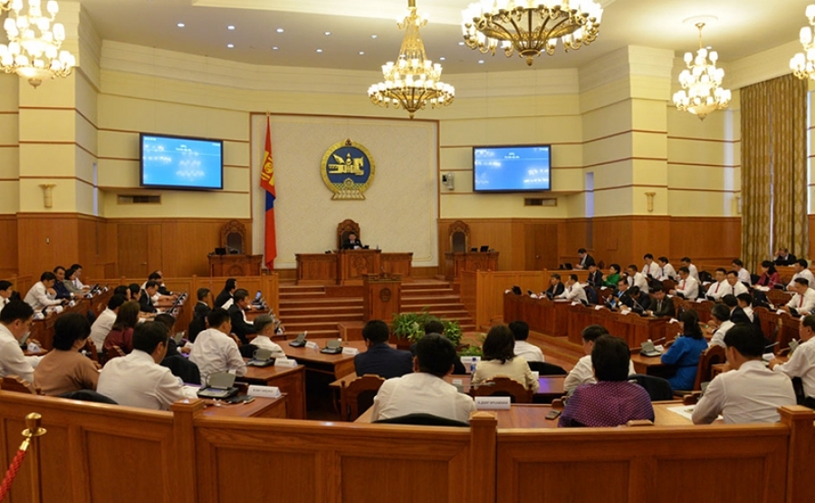 Тусгай эмнэлгийн эмч, ажилчдад нэг удаагийн тэтгэмж олгоно - Гэрэл гэгээ