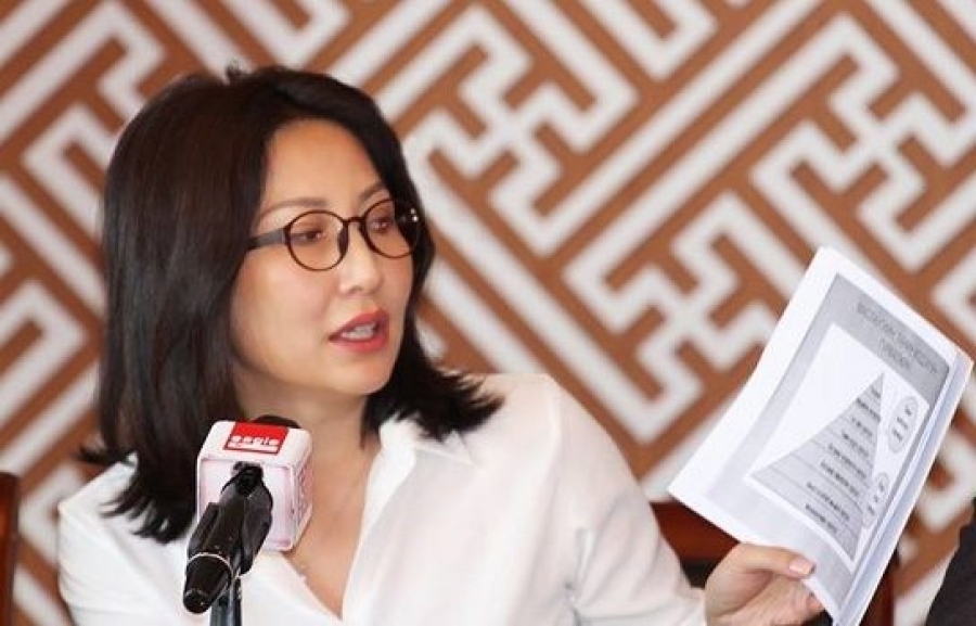 Б.Баярсайхан хатагтайн барагдашгүй шунал - Гэрэл гэгээ