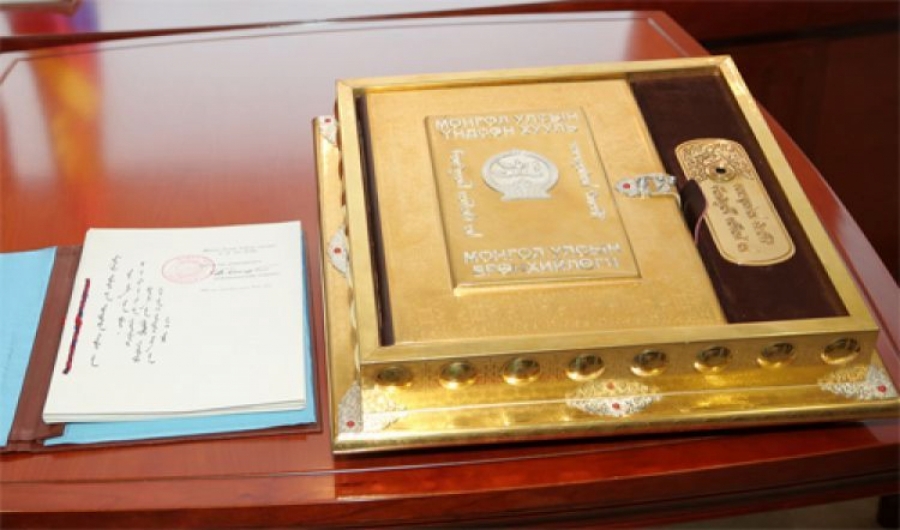 Энэ сарын 27 оос Үндсэн хуулийн төслийн хоёр дахь хэлэлцүүлгийг хийнэ Гэрэл гэгээ