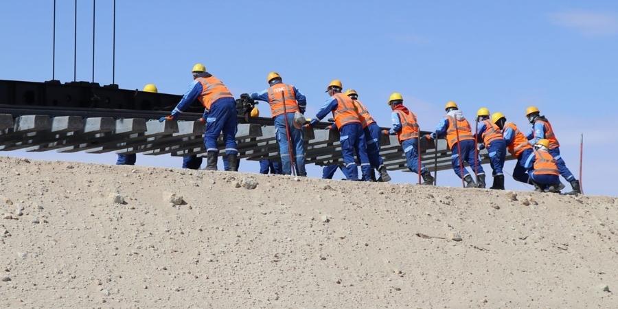 Тавантолгой Гашуунсухайтын төмөр замын ажлыг ирэх сараас үргэлжлүүлнэ Гэрэл гэгээ