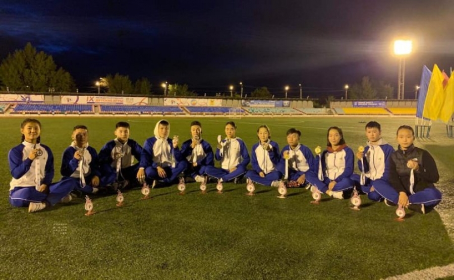 Өсвөрийн тамирчид зургаан алт хүртэв - Гэрэл гэгээ